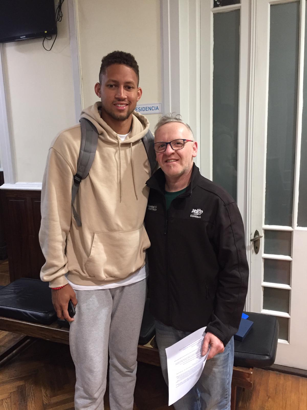 LLEGÓ JORDAN PARA COLON – Urubasket